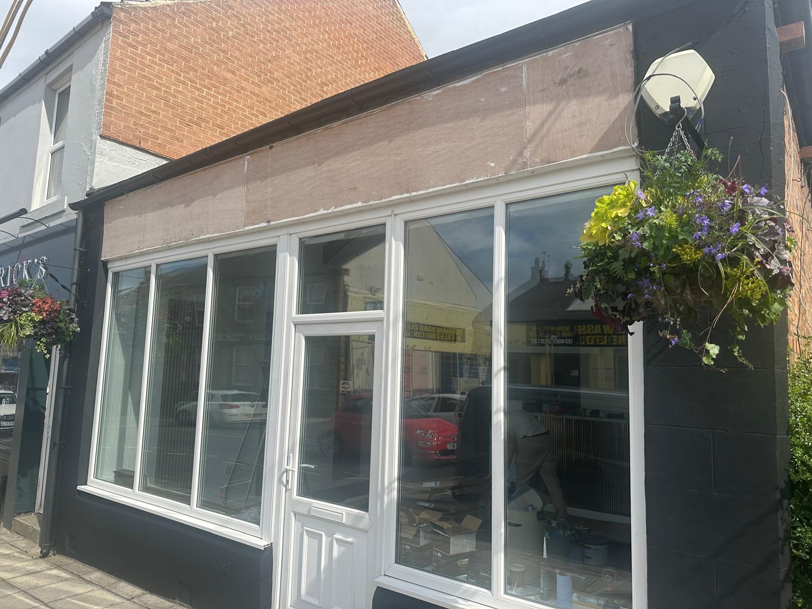 Black and Gold Hair Salon Sign for Hair Quarters